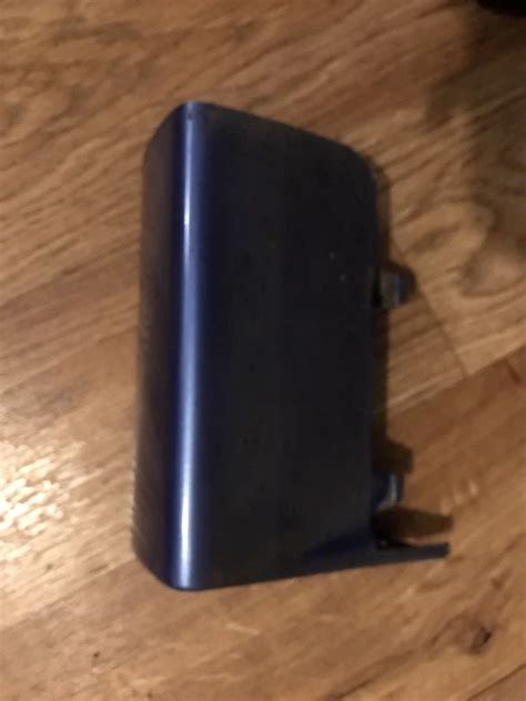 Renault Clio Mk3 Passanger Side Skirt End Cap Front Genuine £2350