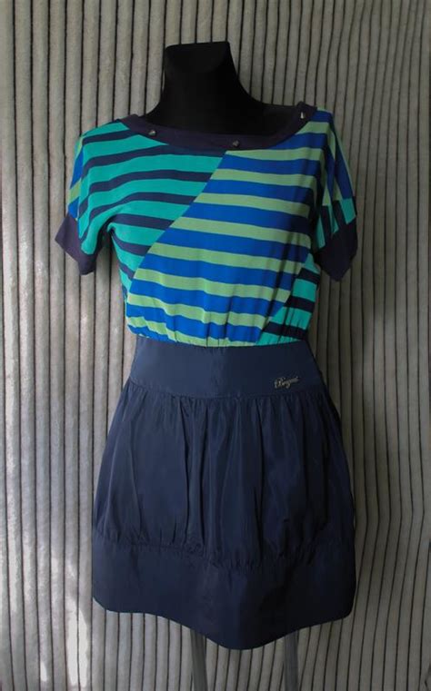 Сукня — ціна 100 грн у каталозі Короткі сукні Купити жіночі речі за доступною ціною на Шафі