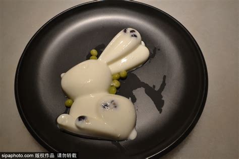老北京传统美食——豌豆黄、乾隆白菜