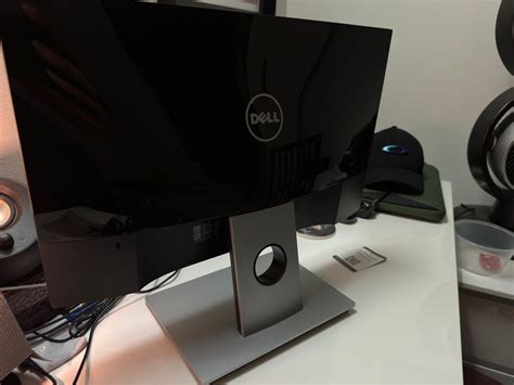 Dell Monitor S H Computers Tech Parts Accessories Monitor Screens On Carousell