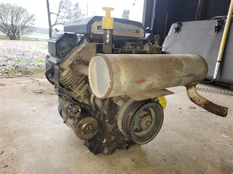 Kohler Command CH20S Twin-Cylinder Air Cooled Horizontal Engine. Used ...