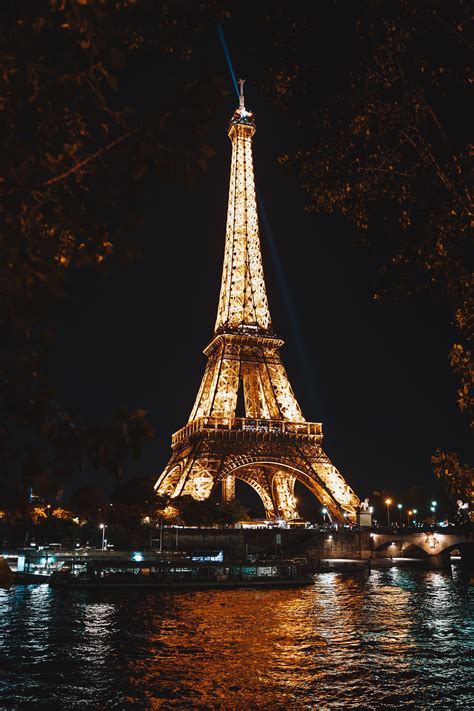 Paris France Eiffel Tower Lit Up In Paris France Sony Ilce 7m2 F6e8d2 Paris France