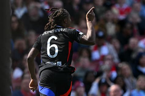 Arsenal Vs Lyon Live Gunners Edged Out In Thrilling