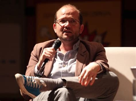 Circombia Nueva Obra De Daniel Samper Que Narra La Política Desde