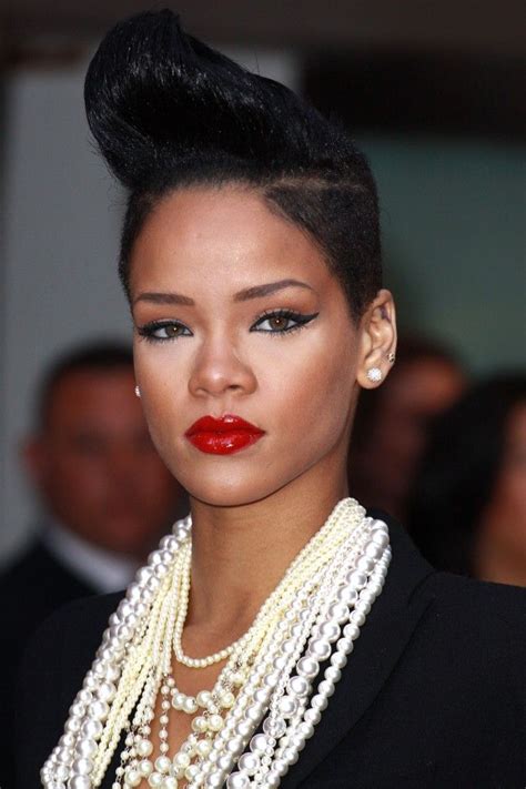 Rihanna High Ponytail Hairstyle Glamour Rihanna Hairstyles