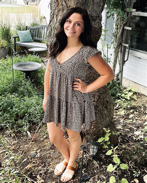 𝐤𝐞𝐧𝐳𝐢 🩷 Mackenziefox • Instagram Photos And Videos