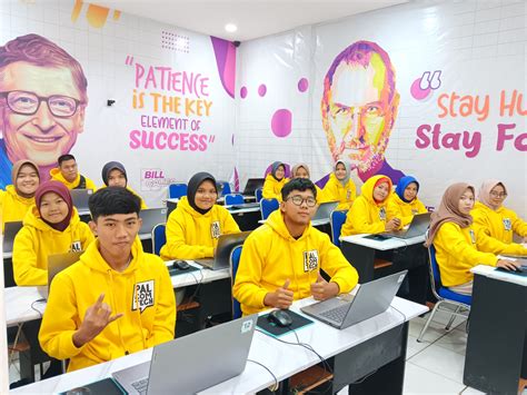 Program Profesional 1 Tahun Lkp Palcomtech