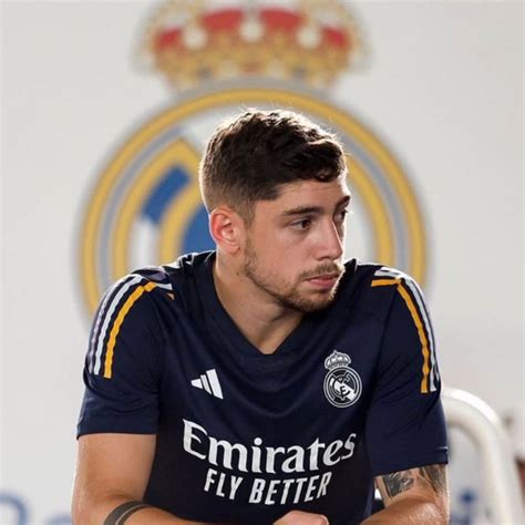 ⁪گلچین عکس های مناسب برای بیو،پروفایل و از رئال مادرید طرفداری