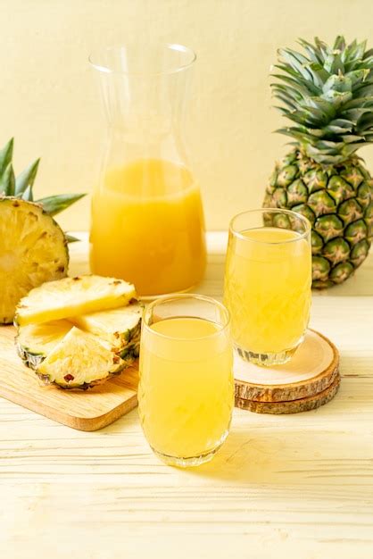 Premium Photo Fresh Pineapple Juice