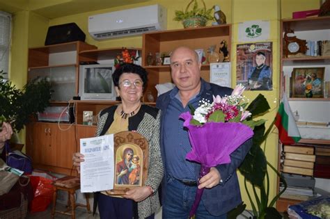 Пенсионерски клуб Чинарите във Вършец отбеляза годишнина снимки