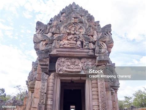 Phanom Rung 역사 공원 약 천 년 전 부리람 지방 태국에서 성 바위 오래된 건축입니다 0명에 대한 스톡 사진 및 기타