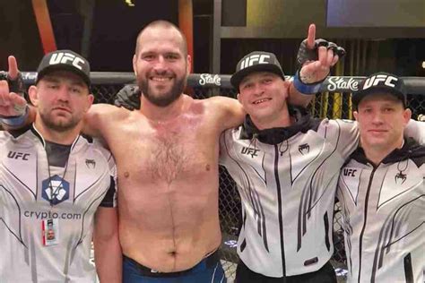 Buday Sa Dočkal Obrovského Uznania Člen Siene Slávy Ufc Mu Adresoval