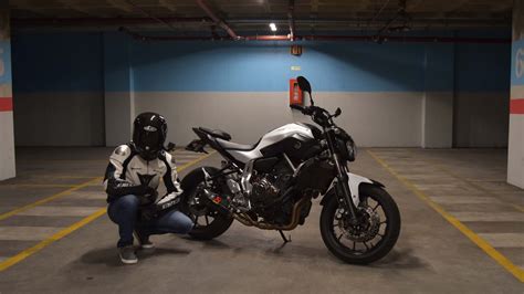 Yamaha Mt 07 Akrapovic Carbon Exhaust Fz 07 Youtube