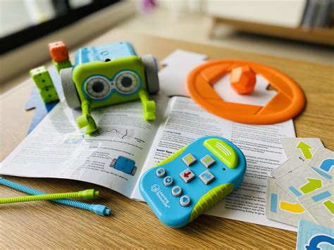 60 Seconds Toy Review Botley The Coding Robot By Learning Resources