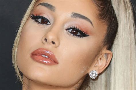 Queen Arianas Face And Lips Are Absolutely Beautiful Always Makes Me