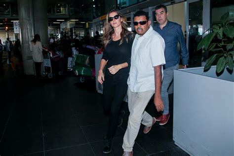 Gisele Bündchen chega ao Brasil para campanha