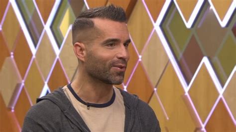 Reggeli Valóvilágtól Az úszó Szarvasokig Nagy Zsolt Leo