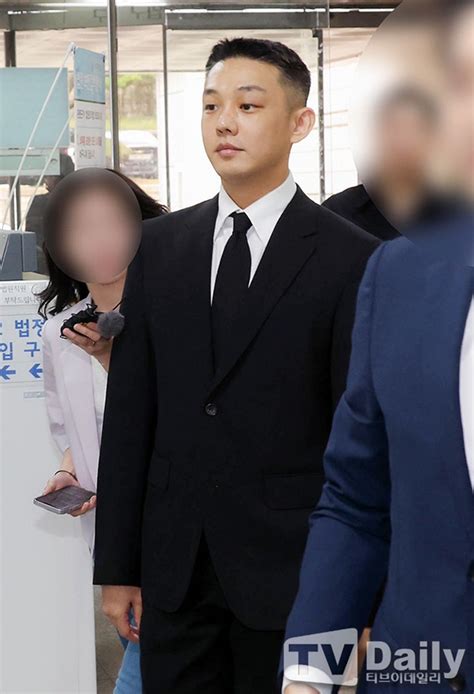 상습 마약 투약 유아인 오늘29일 항소심 첫 공판구속 상태 출석