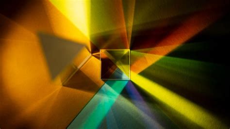 Right Angle Prism How It Works And What Uses It Has