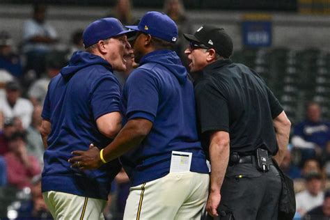 Brewers Overcome Brawl Ejections To Down Rays Reuters