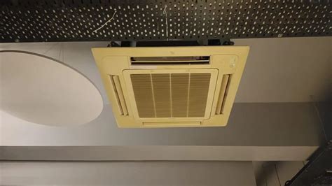 Inverter Daikin Cassette Ac 2 Star Capacity 2 Ton At ₹ 70000piece