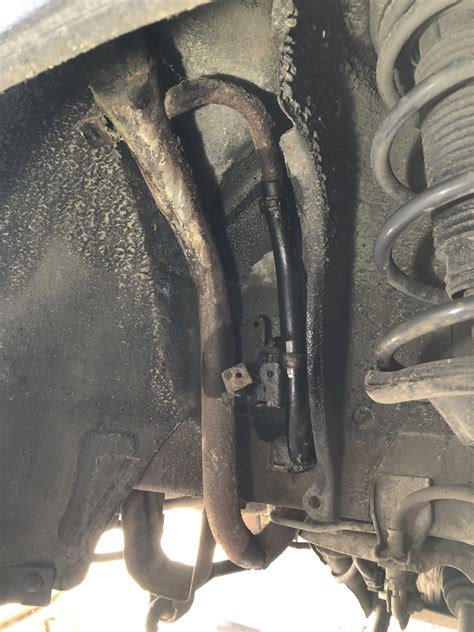 Замена горловины бензобака — Subaru Forester Sg 2 л 2007 года
