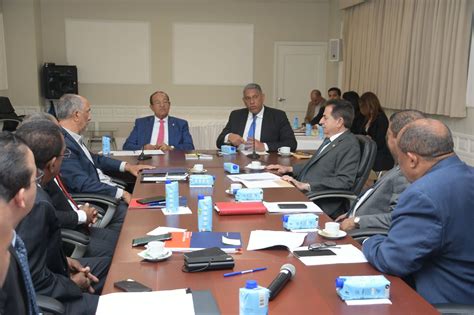Comisión Del Senado Recibe Al Ministro De Interior Y Policía Para