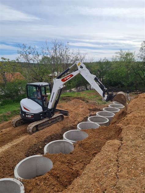 Изграждане на септични ями и продажба на бетонни пръстени Строителни услуги Плевен Фир