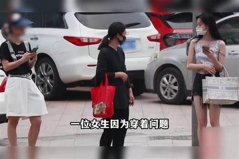 街头的真实一幕，女生因穿着被大姐当街辱骂，路人的反应令人感动大姐穿着路人