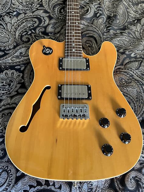 Squire Telecaster Semi Hollow Body Reverb