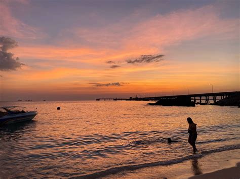 รูป หาดนางรำ Wongnai