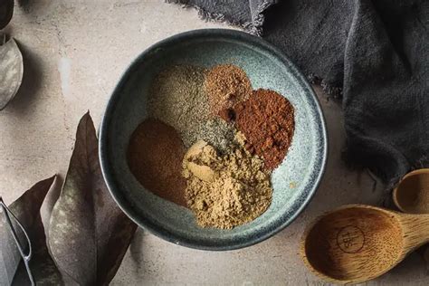 2 Minute Easy Homemade Garam Masala Spice Mix Calm Eats