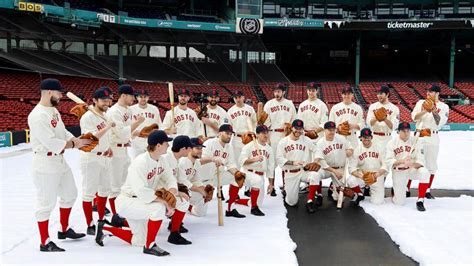 Winter Classic 2023 Bruins And Penguins Wear Old Mlb Uniforms To Honor