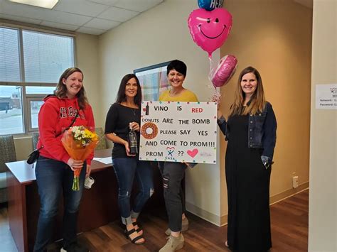 Omaha Mom Prom February 27th 2021 Omaha Mom Prom