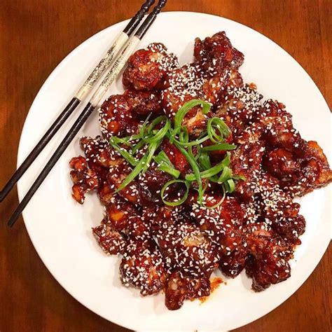 Korean Fried Chicken Dakgangjeong 닭강정 Dakgangjeong 닭강정