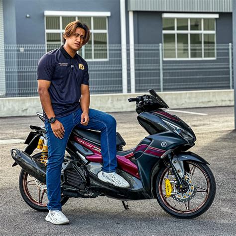 Munami Munamiofficial • Instagram Photos And Videos