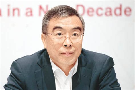 傳特朗普簽令封殺華為 東方日報