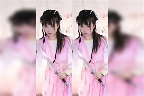 那年什么都不懂 只每天妄想能手牵手和你去看大海 能手 大海 什么