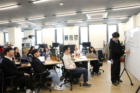 성과평가 없애고 주 단위 피드백조직문화 바꾸는 Hr 기업들 스타트업 스트리트