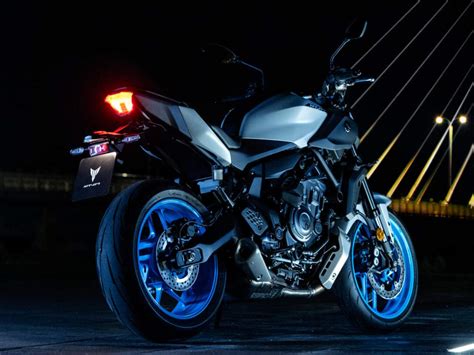 Galeria de fotos Yamaha MT 07 2025 ganha visual radical e até câmbio