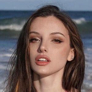 Dainty Wilder Age Family Bio Famous Birthdays