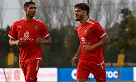 Les Lions de l Atlas arborent leur nouveau maillot d entraînement Maroc Terre de Lumière