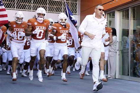 Texas Coach Steve Sarkisian Reportedly Turned Down Two Nfl Offers