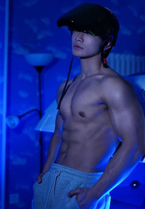 jason deng หนุ่มหล่อชาวแคนนาดา เน็ตไอดอลนายแบบ คุณภาพงานดี