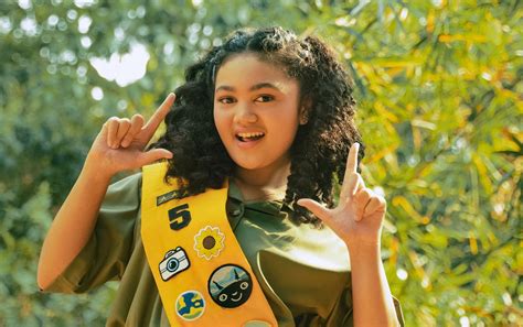 Amora Lemos Hadirkan Nuansa Persahabatan Di Video Klip Selalu Bersama