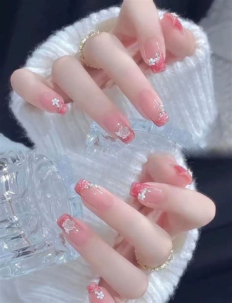 70 ลายเพ้นท์เล็บเจลสีชมพู สวยหวาน ลายเล็บสีชมพู เล็บชมพู ไอเดียทำเล็บ