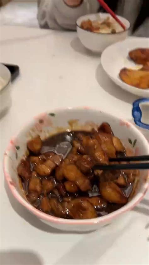 我就纳闷了，我爸今天胆怎么那么大呢？原来😂😂不按套路出牌 憋不住就笑出来吧 陈子悦家 快成长计划 陈子悦家