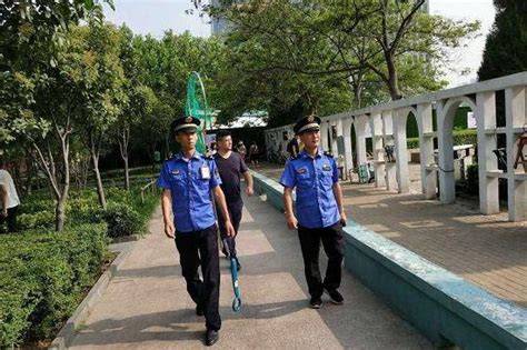 郑州市管城区执法局严打两类养犬违法行为