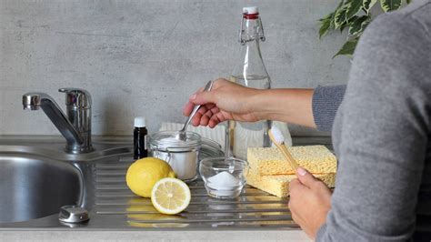 Cómo limpiar el acero inoxidable con sustancias naturales y caseras
