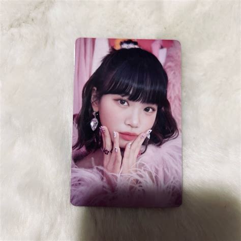 Jual OFFICIAL READY STOCK PC PHOTOCARD LE SSERAFIM SAKURA CHAEWON